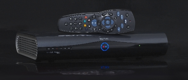 Sky predstavil set-top-box 1TB Sky HD box, ki podpira tudi 3D sliko ...