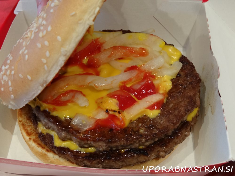 Dvojni Royal Cheese hamburger v McDonald's Slovenija – test/recenzija ...