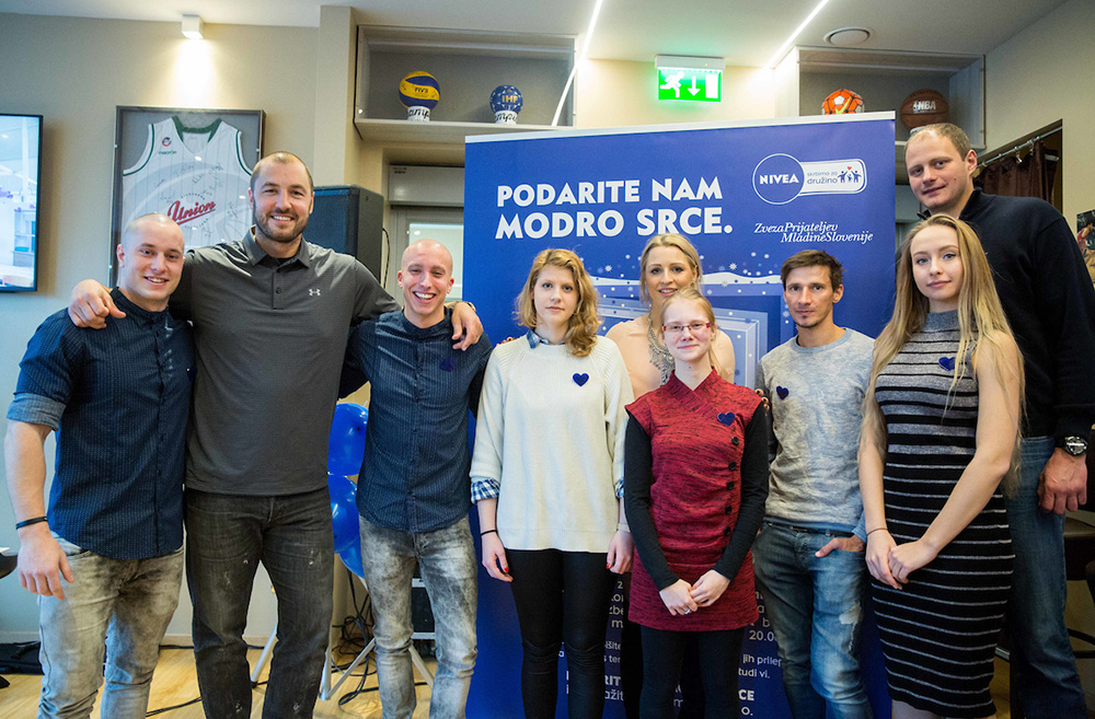 Podarite nam modro srce 2017 by Nivea – dobrodelna akcija v sodelovanju ...