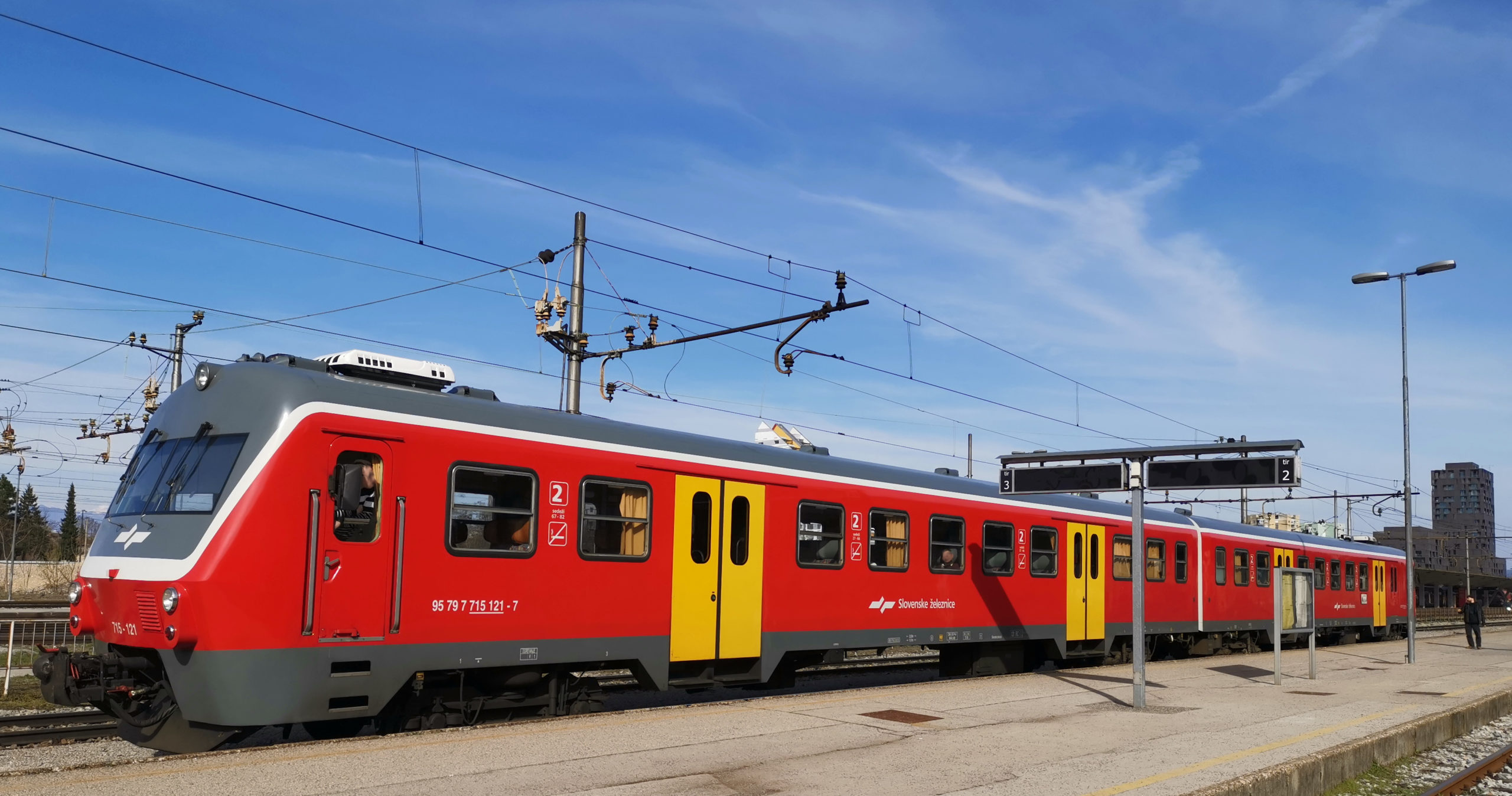 Vlak Ljubljana – Kamnik Graben z dodatnim večernim odhodom (21.15), a ...