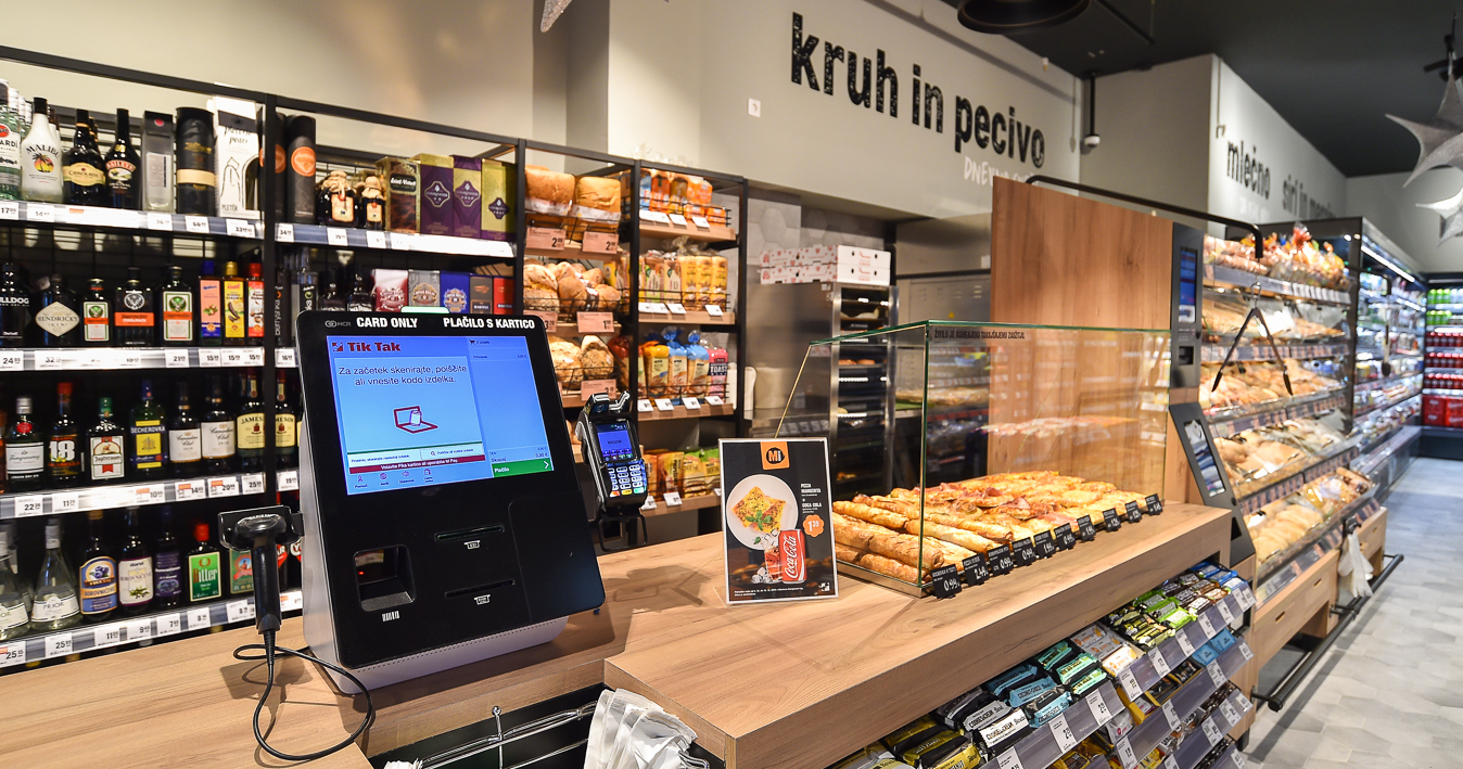 Prenovljena trgovina Mercator market Kongresni trg zdaj s široko ...