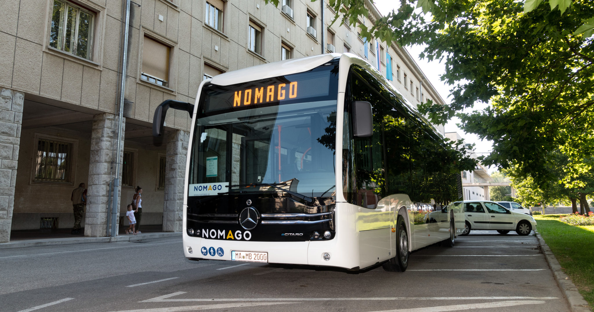 Nomago električni avtobus Mercedes Benz eCitaro v Novi Gorici testira v ...