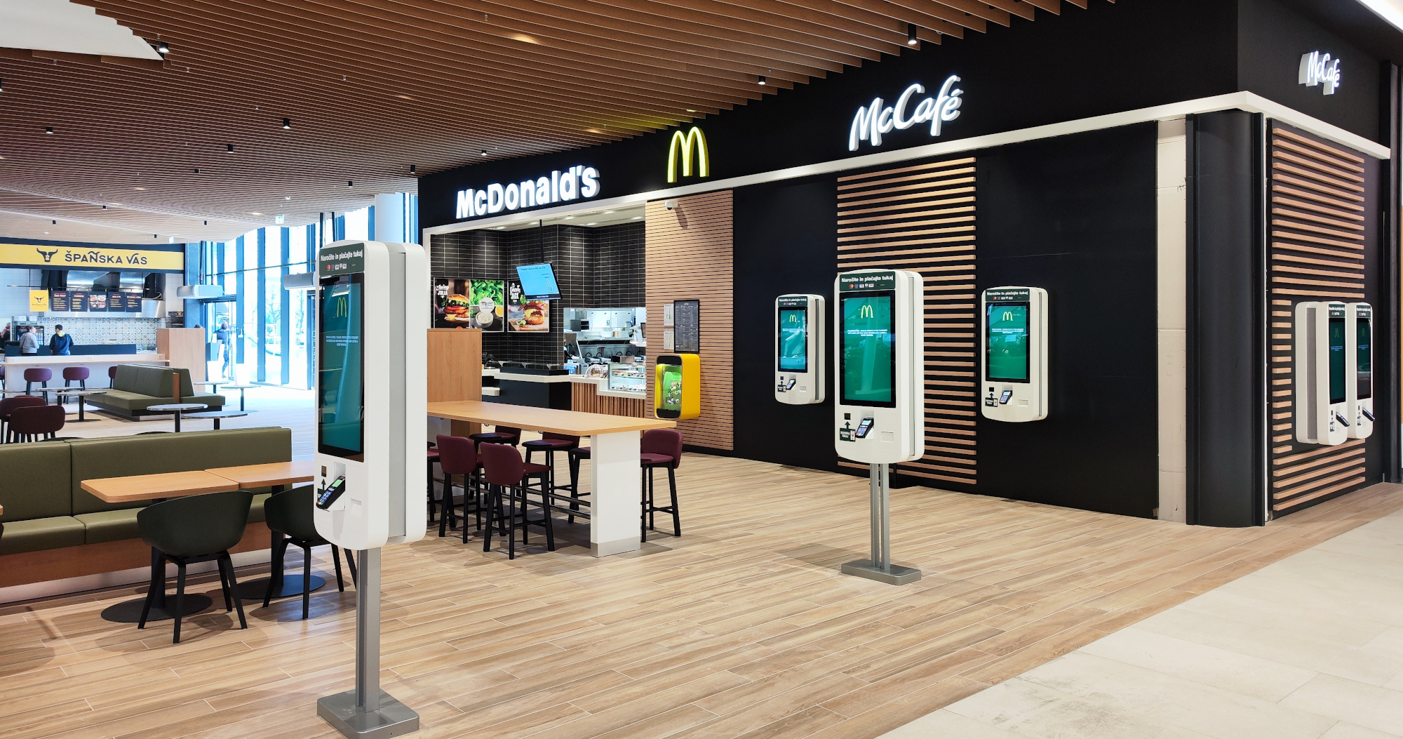 McDonald's Supernova Rudnik Ljubljana odpira vrata v sklopu food court ...