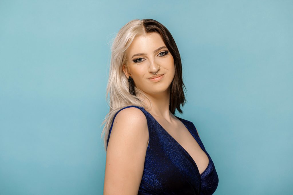 Sanjski moški 2022 tekmovalke / Arijanna Sara di Palma, Ana Hrovatin, Ana Sučevič Suki, Anja ...