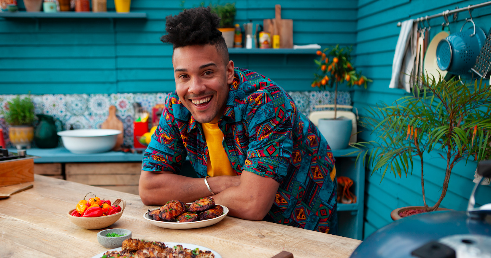 Nico Reynolds zažiga je nova kulinarična serija, ki na 24Kitchen ...