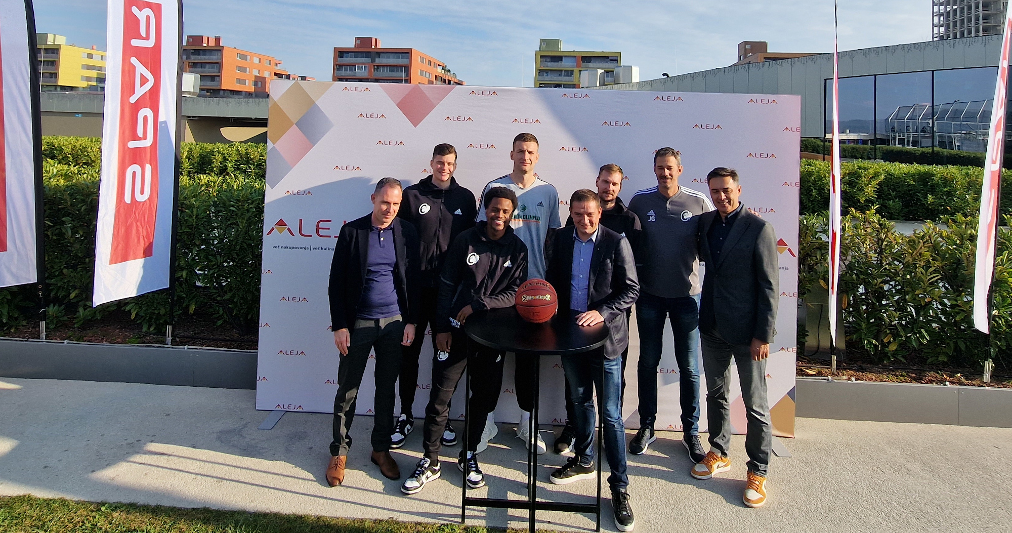 Aleja in Spar Slovenija tudi v sezoni 2022/23 sponzorja košarkarskega ...