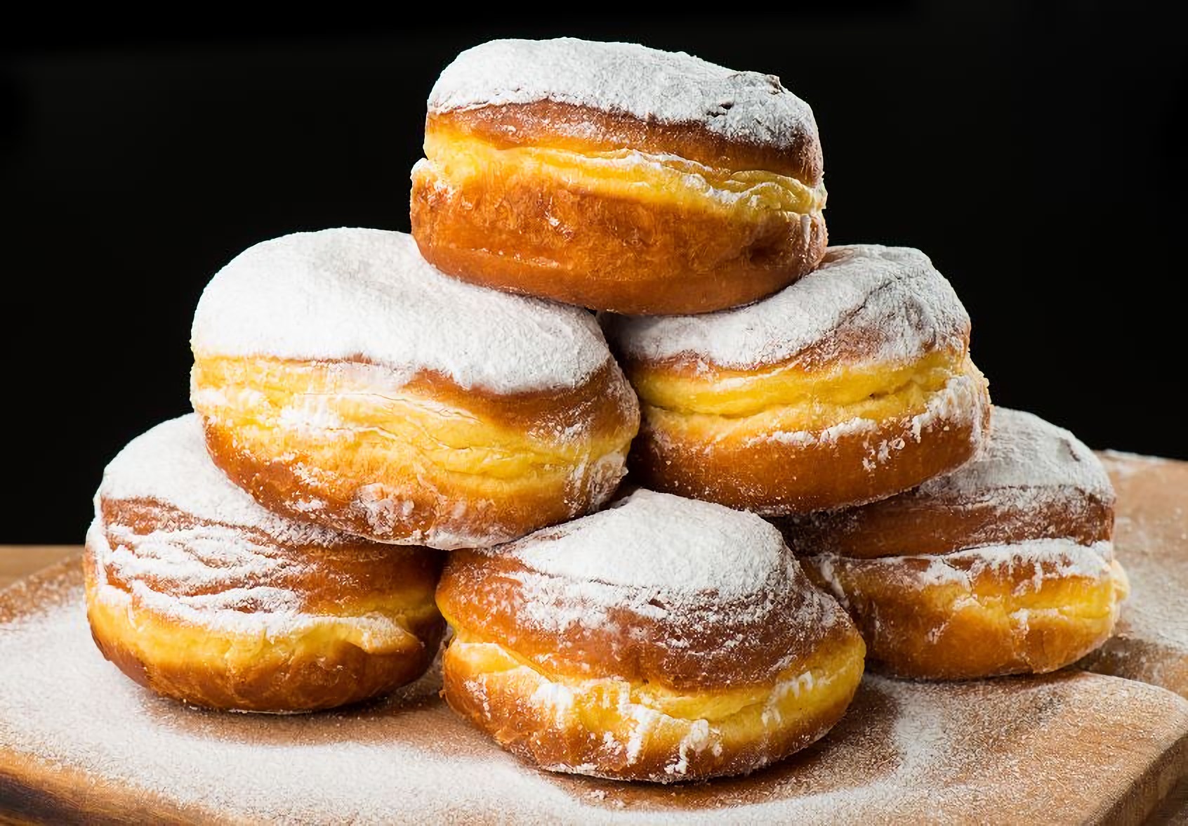 Krofi Slon 2023 cena, delovni čas / Hotel Slon je začel s prodajo ...