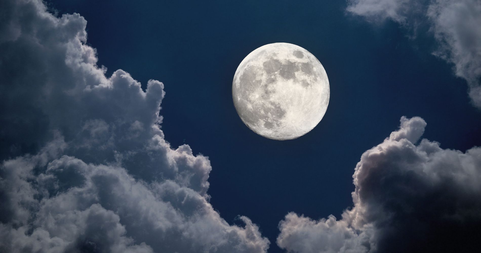 Polna luna april 2023 / Kdaj je polna luna april 2023? - UPORABNA STRAN