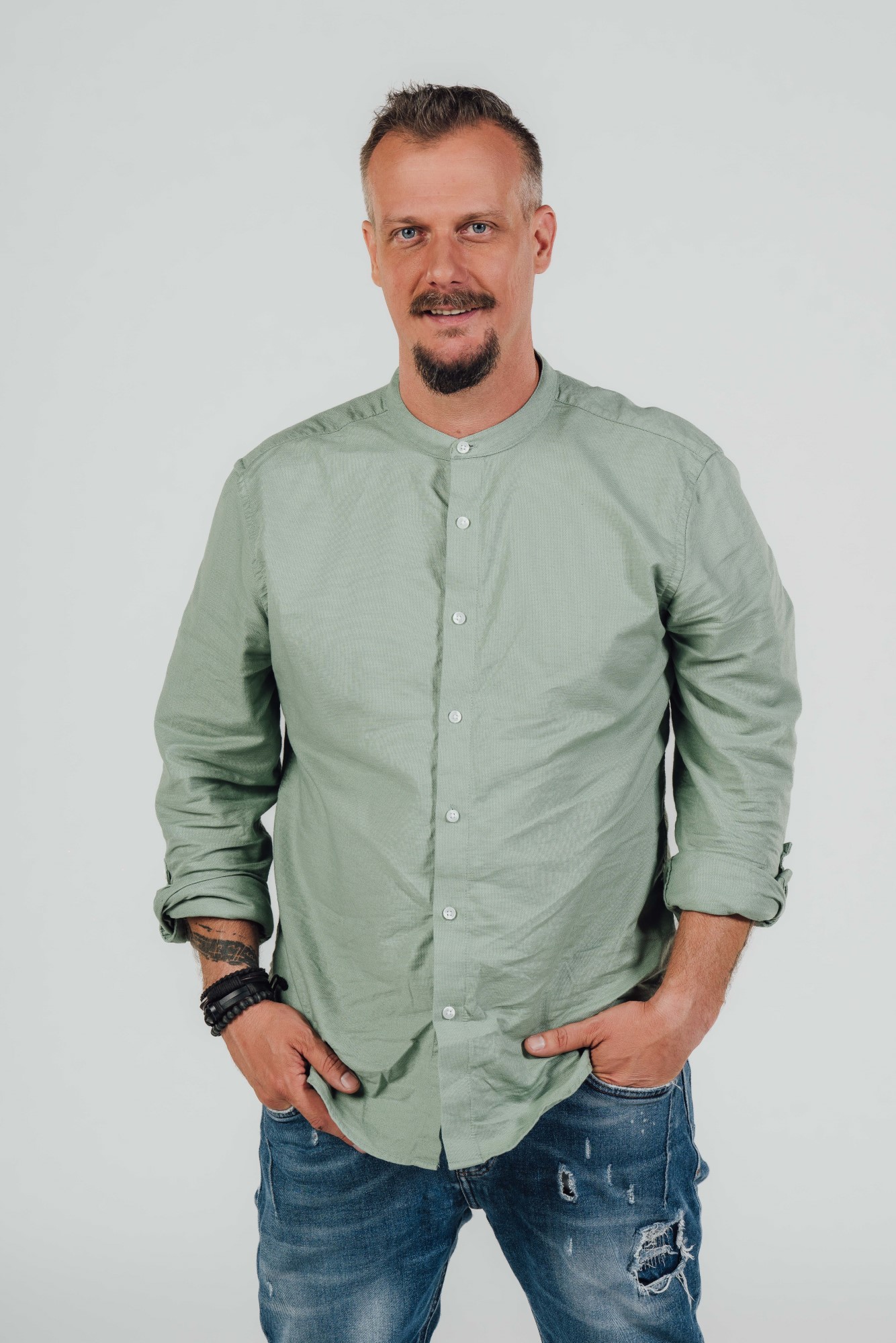 Kmetija 2023 tekmovalci (Kmetija X) / Alen, David Peter, Domen, Franc ...