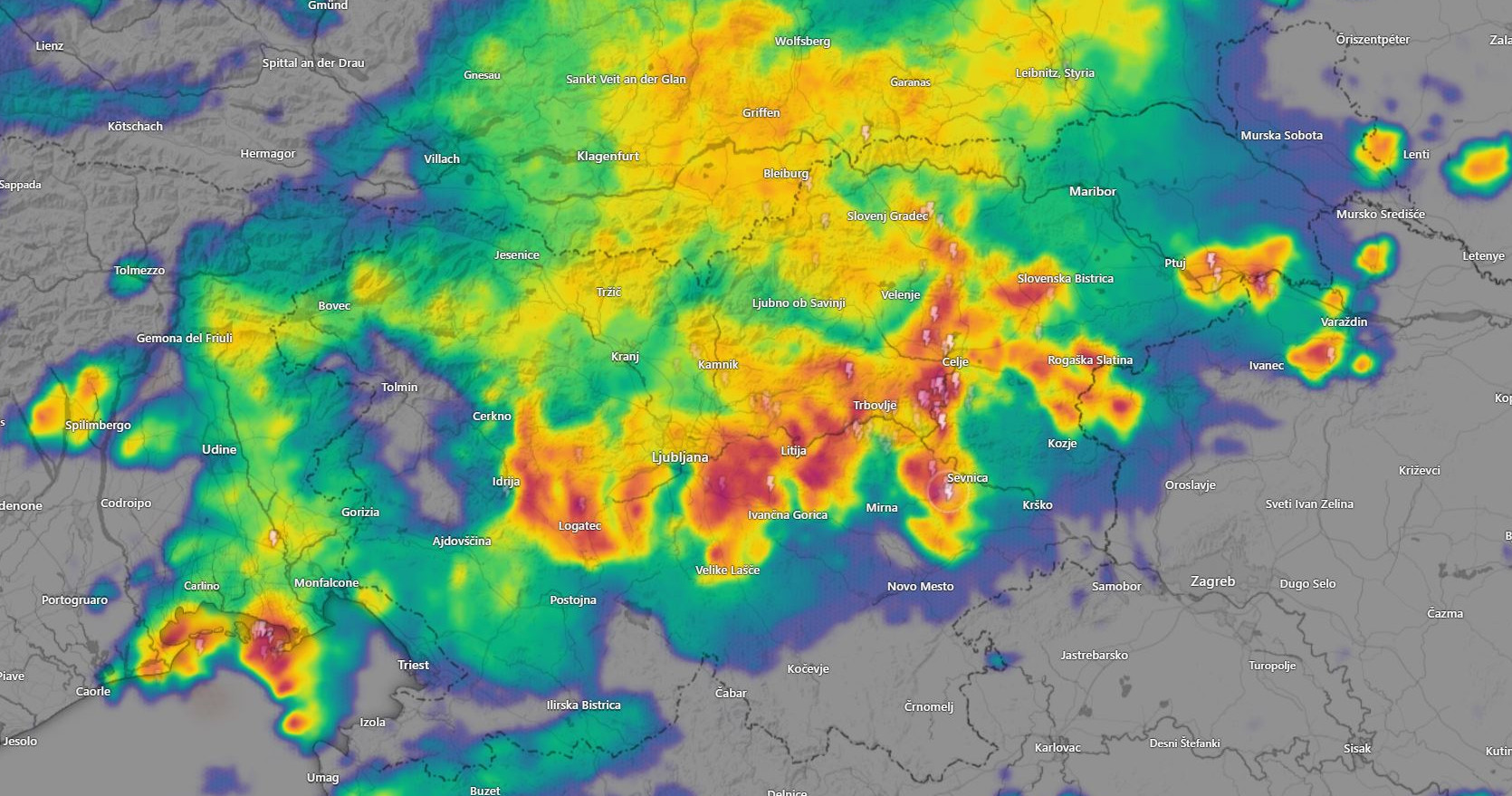 Nevihte danes radarska slika Slovenija, toča danes v Sloveniji, vreme ...