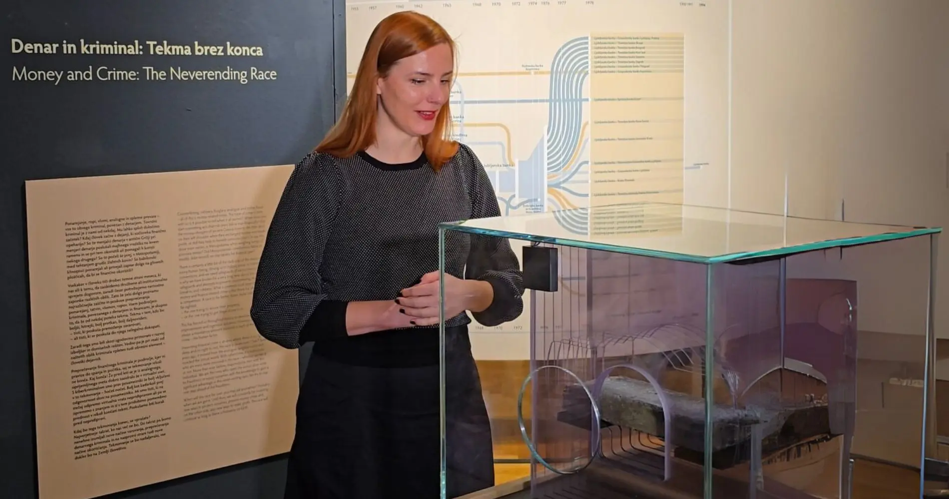 Denar in kriminal, neskončna tekma človeštva, ki je prikazana na ...