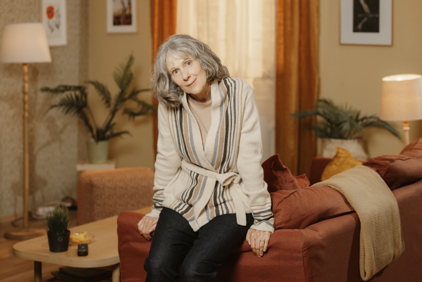 Nemirna kri igralci serije na POP TV - Lea Mihevc (Sara Petrič), Svit ...