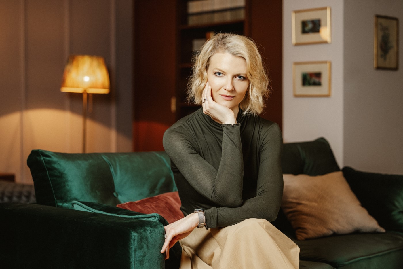 Nemirna kri igralci serije na POP TV - Lea Mihevc (Sara Petrič), Svit ...