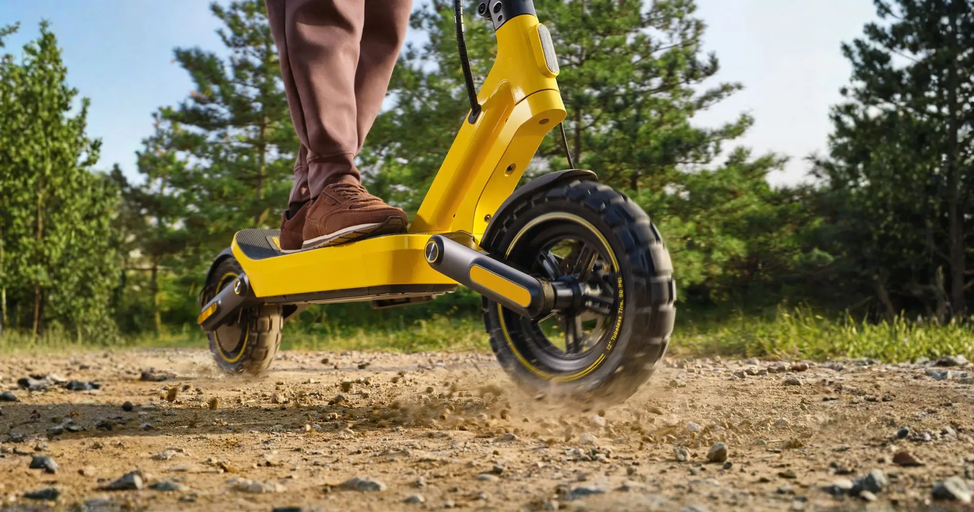 Električni skiro Xiaomi Electric Scooter 6 Ultra, pametna ura Xiaomi ...